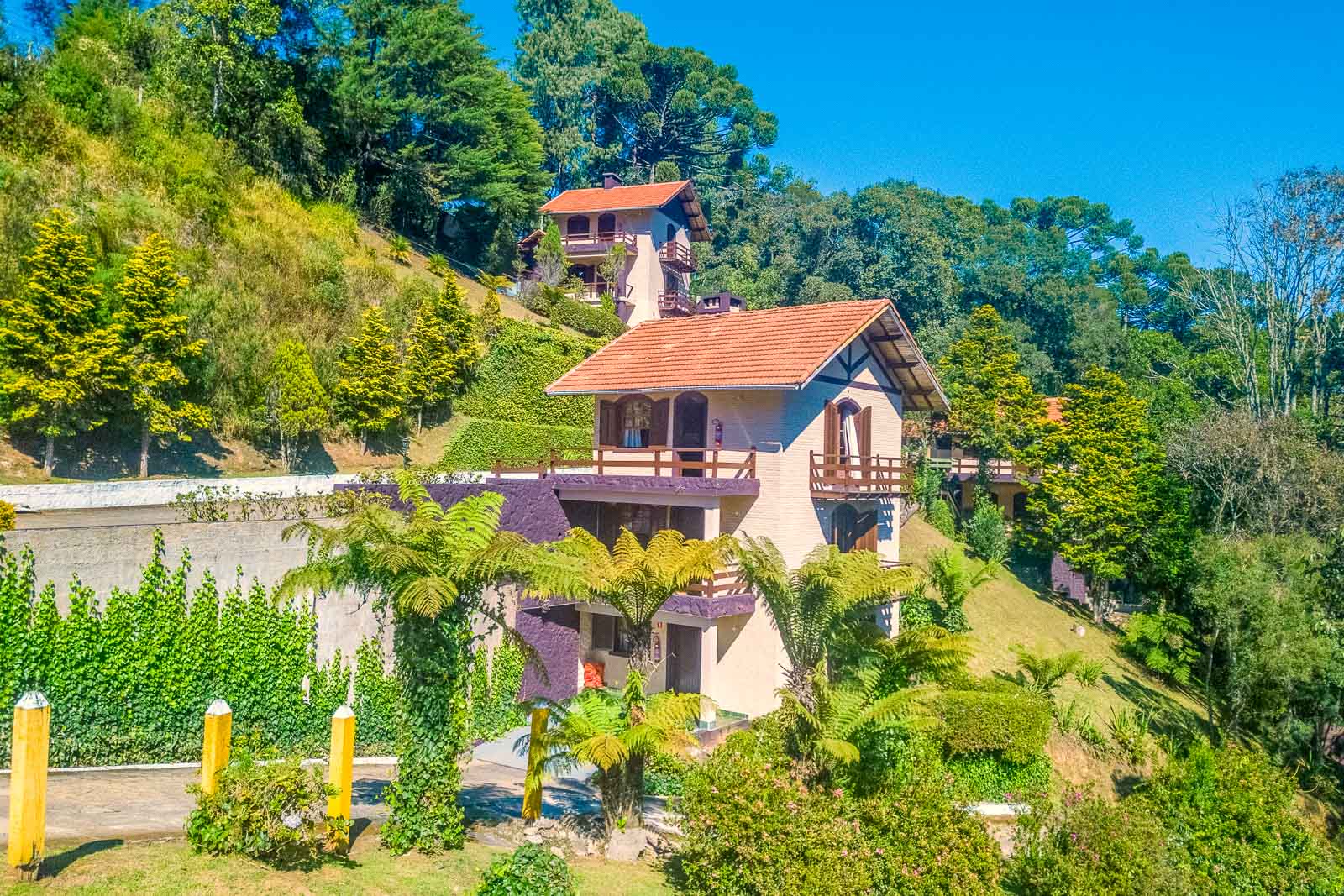 Velinn Pousada Villa do Sol • Top 5 Hotéis Velinn em Mont...